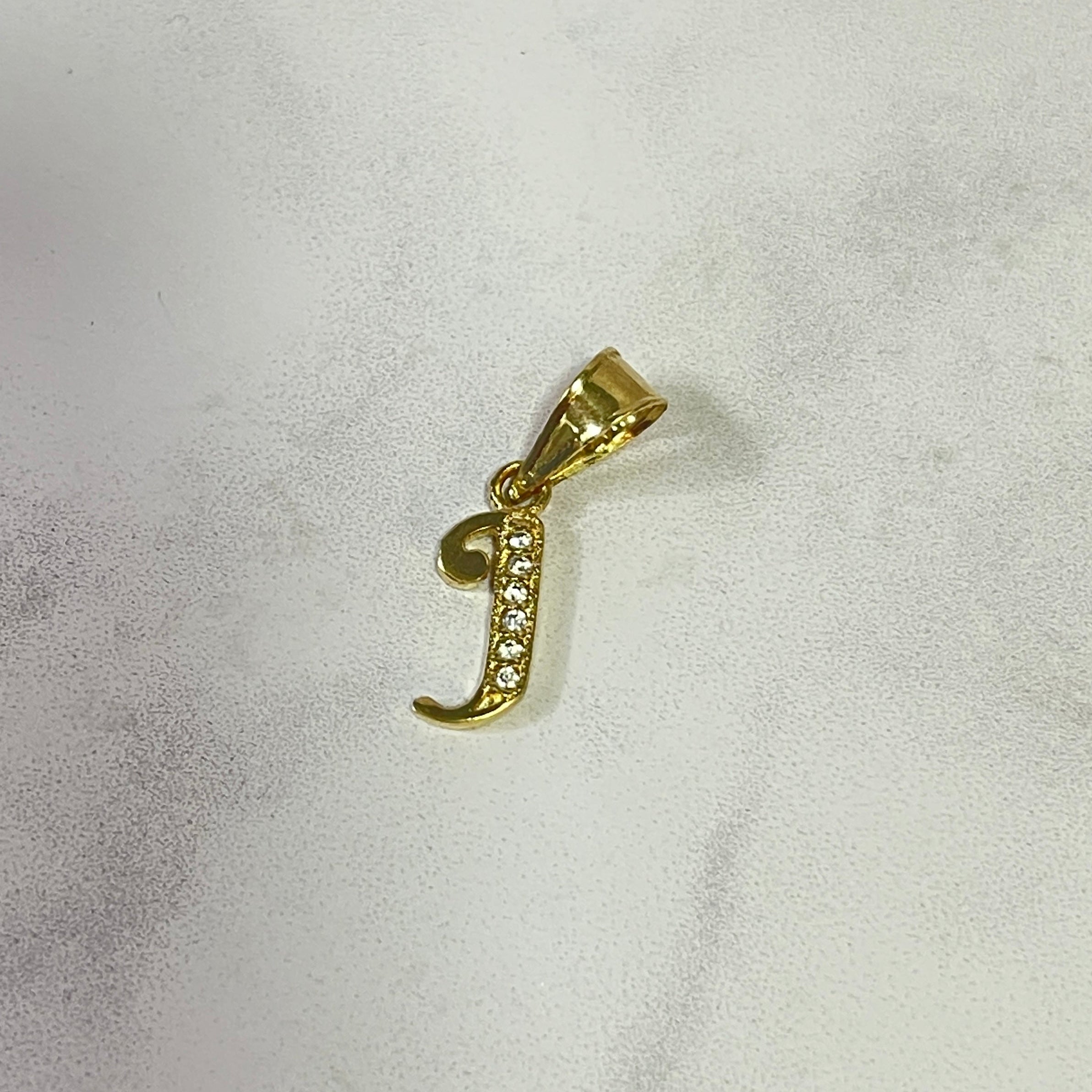 Dije Letra J Con Swarovski Blancos / 1.2Cm / 0.52 Gr / 1.8Mm ...